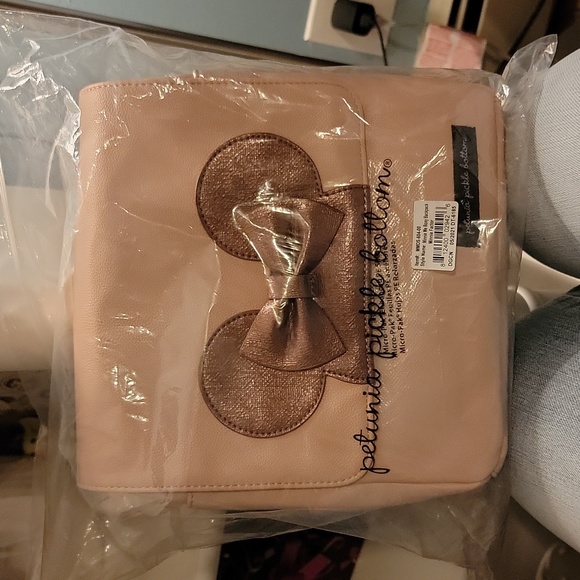 Petunia Pickle Bottom | Bags | Petunia Pickle Bottom Disney Rose Gold ...